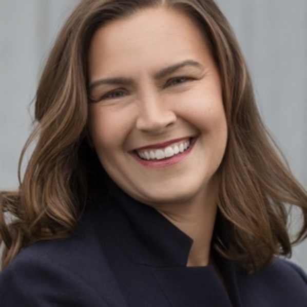 Realintro - Sarah Logue